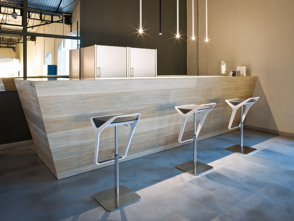 Sgabello Freedom di Gaber | Dos Srl, Bari. Arredamento Casa e Ufficio ...
